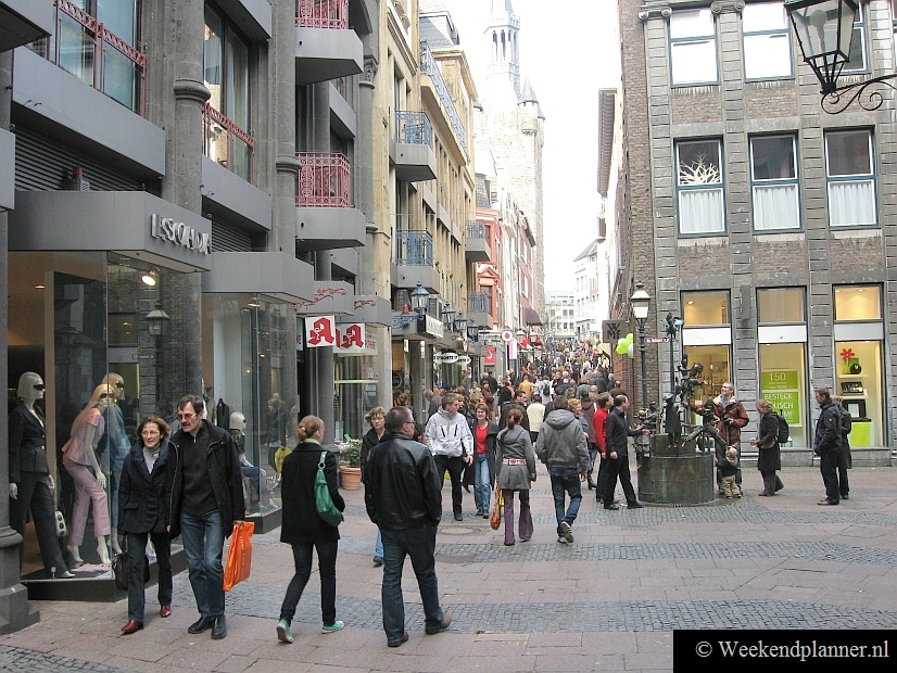 Winkelen in Aken.