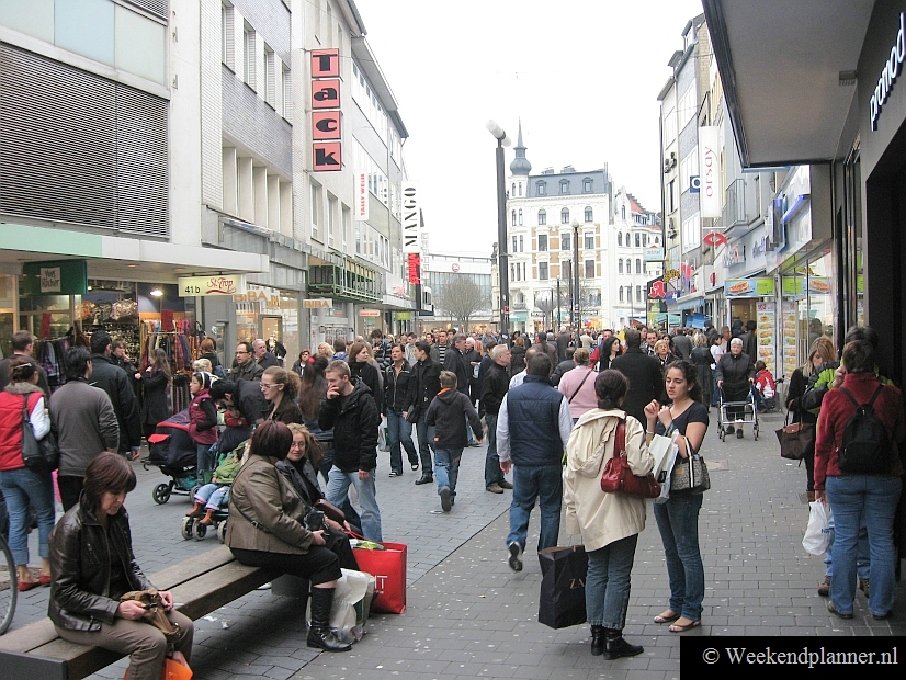 Winkelen in Aken.