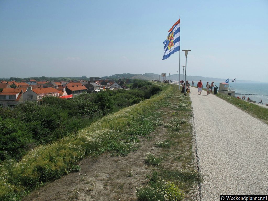 De badplaats Zoutelande in Zeeland