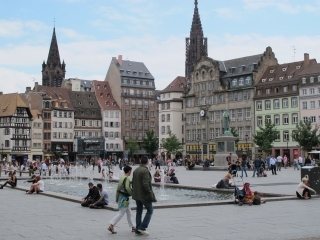 Straatsburg (Strasbourg): hotels, uitgaan en shoppen. Voor een weekend ...