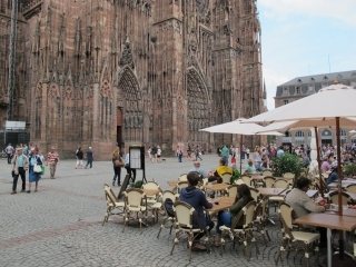 Straatsburg (Strasbourg): hotels, uitgaan en shoppen. Voor een weekend ...